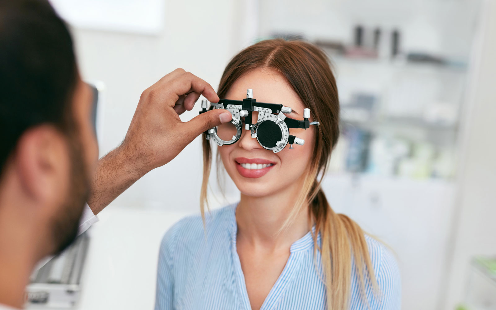 Free Home Eye Tests - SpecsDirect2U Opticians